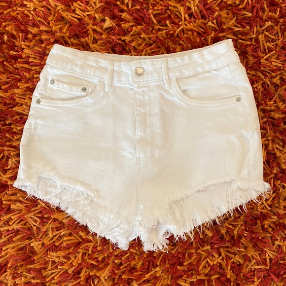 Zara | Shorts | Zara White Denim Cut Offs | Poshmark